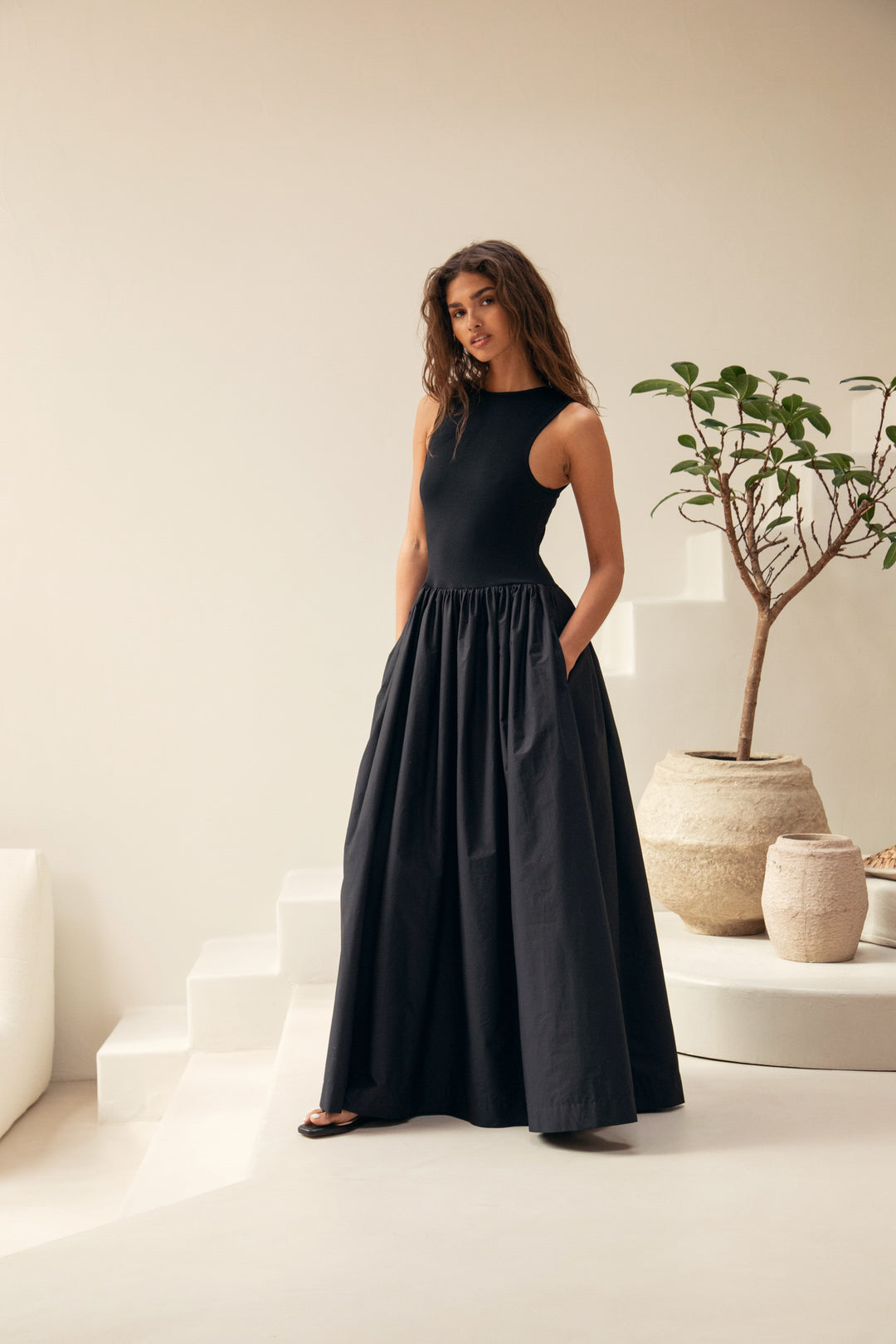 Le Vandy - La Robe Longue Bi-Matière Ultra Désirable & Sculpturale ...